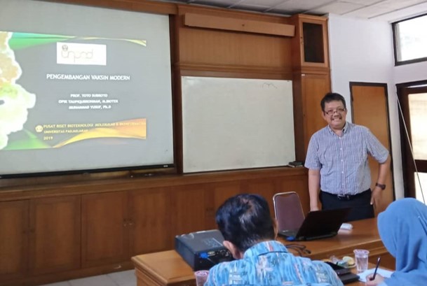 Seminar & Workshop – Biomolekul Data Sains (BIOMODS)